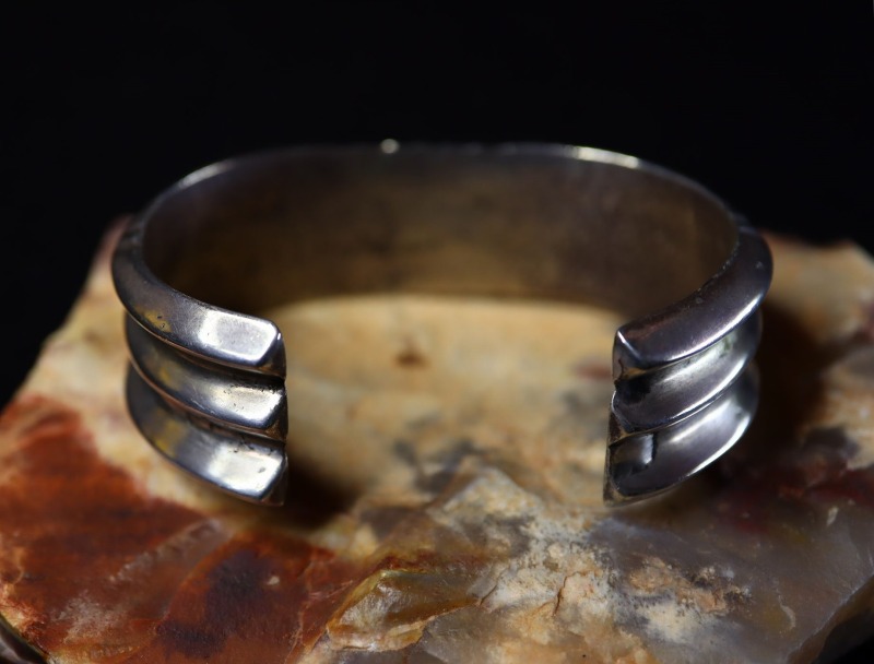 INDIAN JEWELRY LEATHER ARTS&CRAFTS Tah'bah TRADERS / Vtg Navajo Cast ...